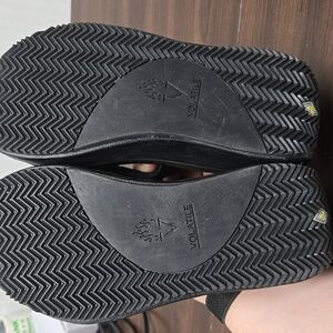 Volatile | Shoes | Volatile Size 6 Black Foam Platform Thong Sandals ...